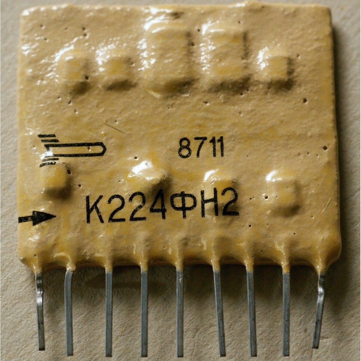 Микросхема К224ФН2