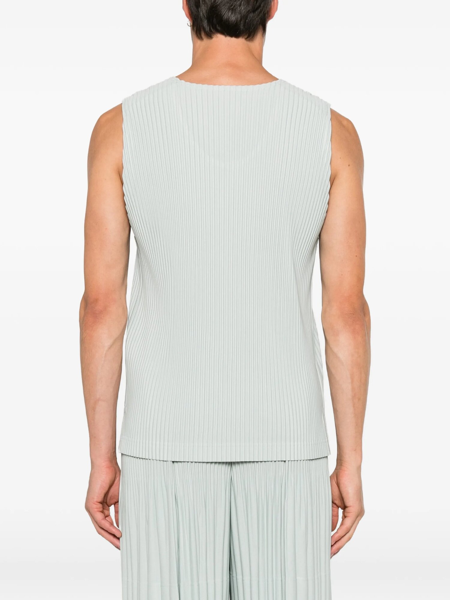 Топ HOMME PLISSE ISSEY MIYAKE Pleated sleeveless top, размер 50 — фото 1