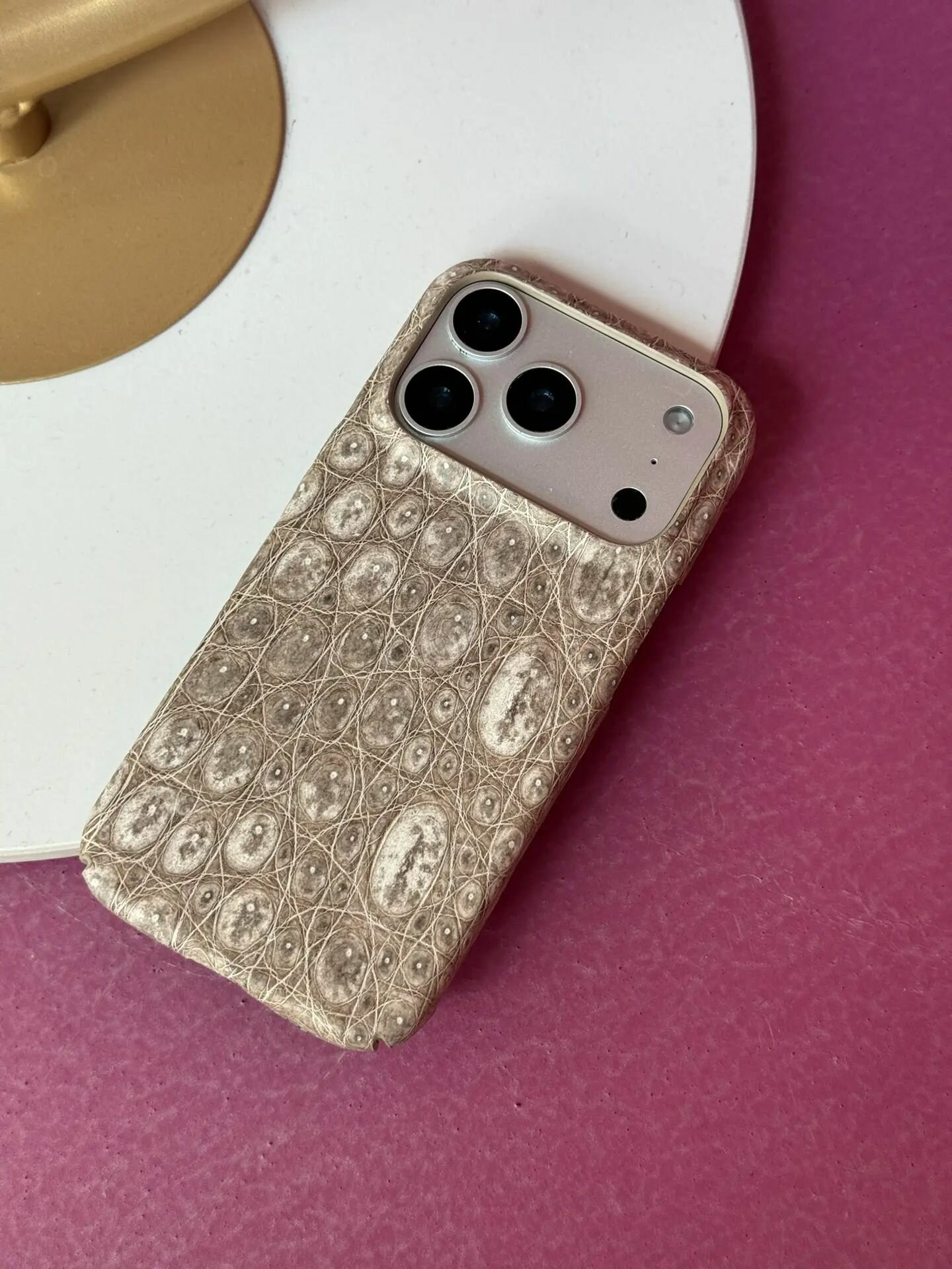 Чехол на iPhone 17 Pro натуральный крокодил Гималай