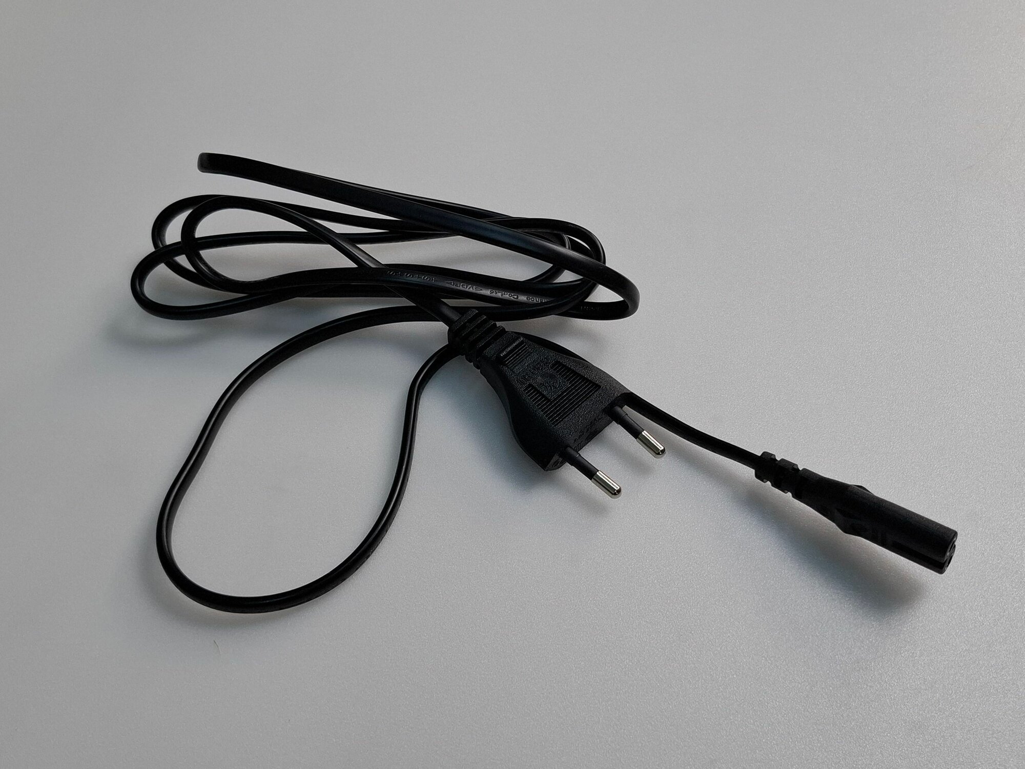 Кабель сетевой универсальный 220V, для телевизора Digma DM-LED65UBB40 P: JR645R3HA3L