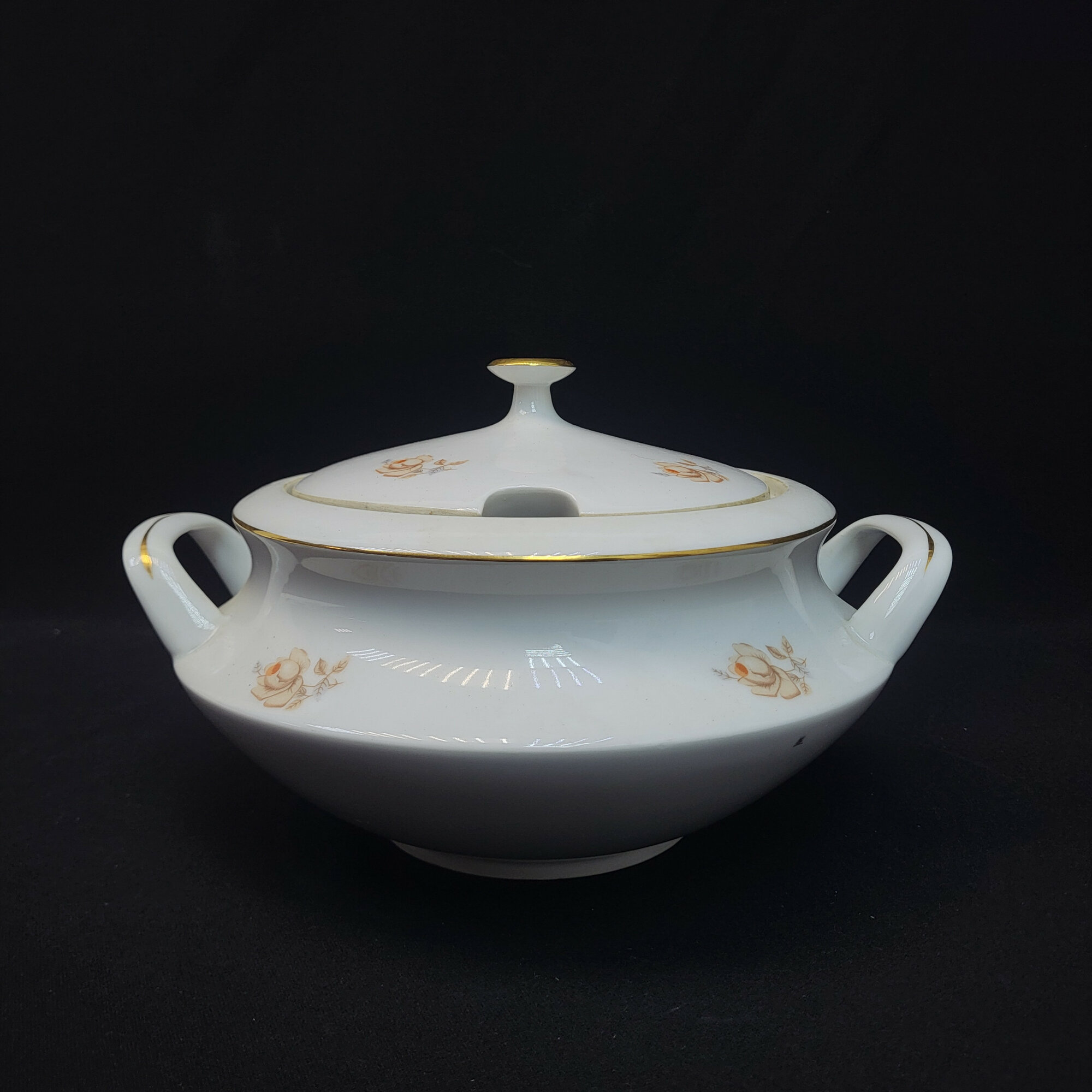Супница винтажная, СССР. Фарфор, с крышкой, цветочный декор, Чехословакия Eliao DF.