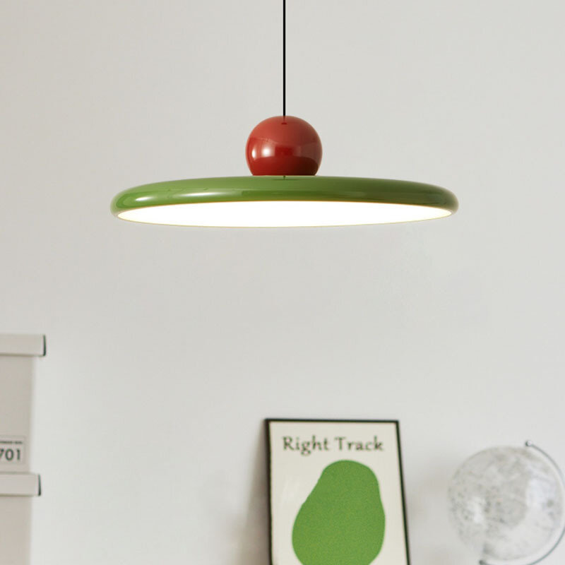 Лампа для ресторана Flying Saucer Light 2024 Новая современная простая атмосфера Лампа для обеденного стола Барный счетчик Дизайнерский кремовый стиль Интернет-звездная подвесная лампа
