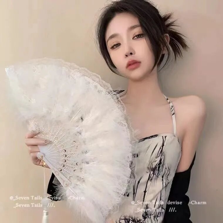 Розовый веер