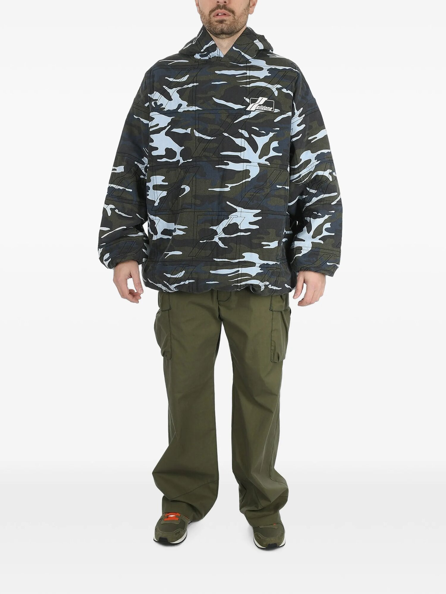 Худи WE11DONE Camouflage logo-patch hoodie, размер 46 — фото 1