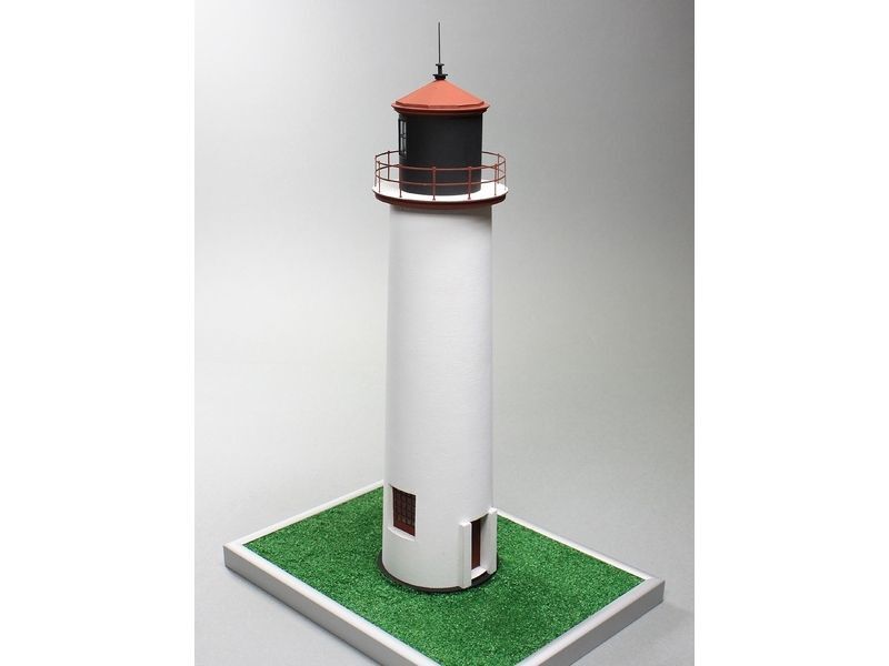 Сборная картонная модель Shipyard маяк Minnesota Point Lighthouse (№82) 1/72