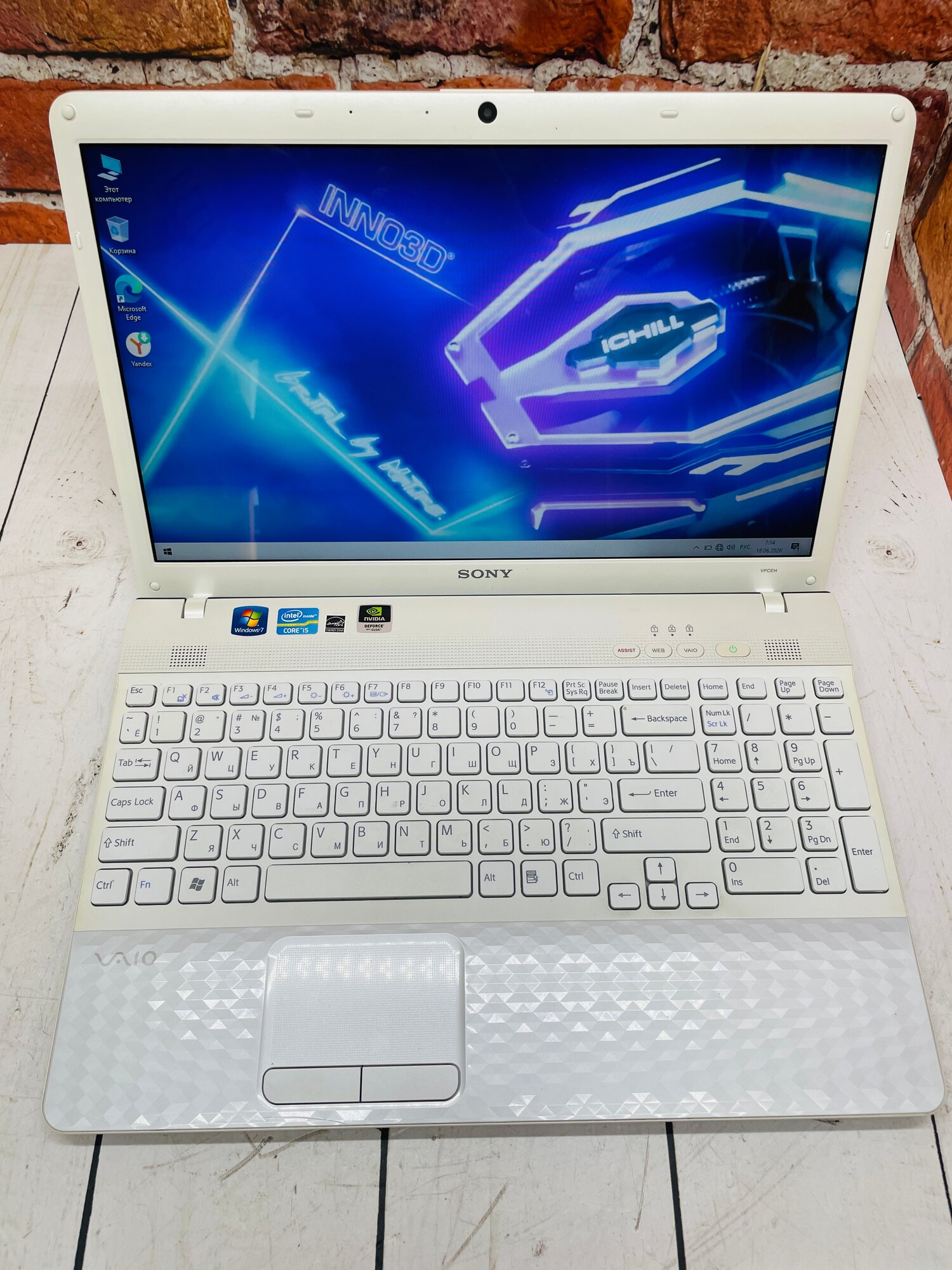Игровой ноутбук 15,6, Sony VPCEH, Intel Core i5 2450m, 8 Gb DDR3, 120 Gb SSD, GeForce 410