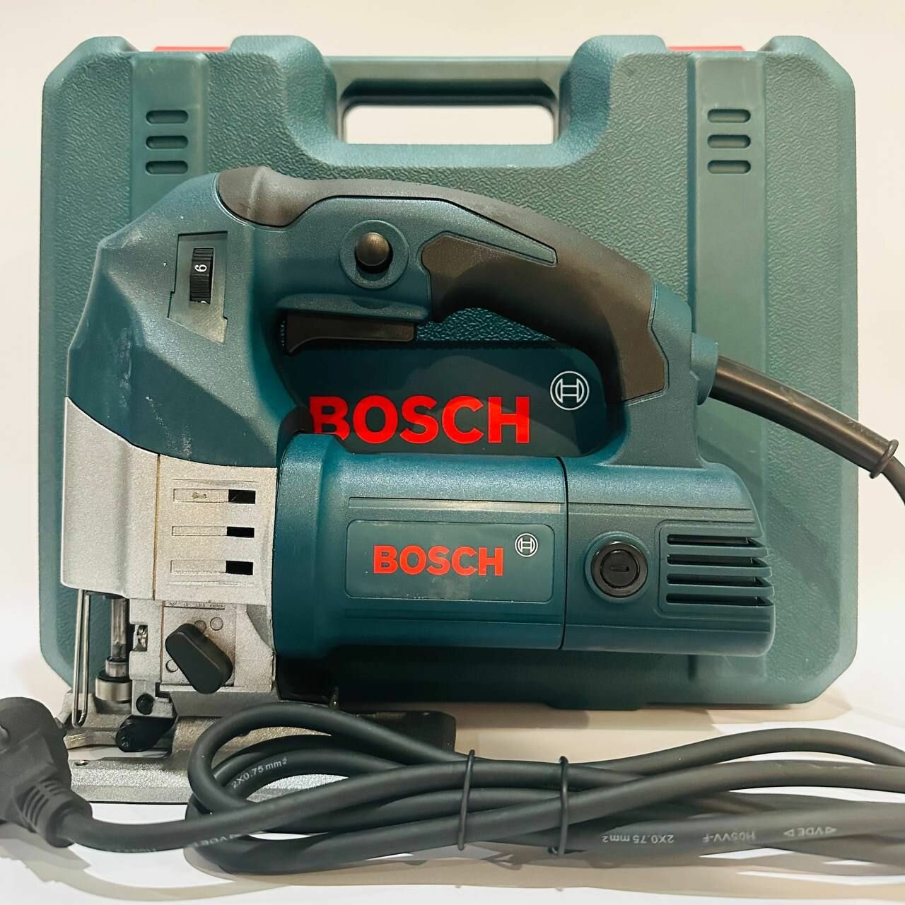 Bosch Лобзик электрический сетевой 700W / Электролобзик 700 Вт 3000 об/мин