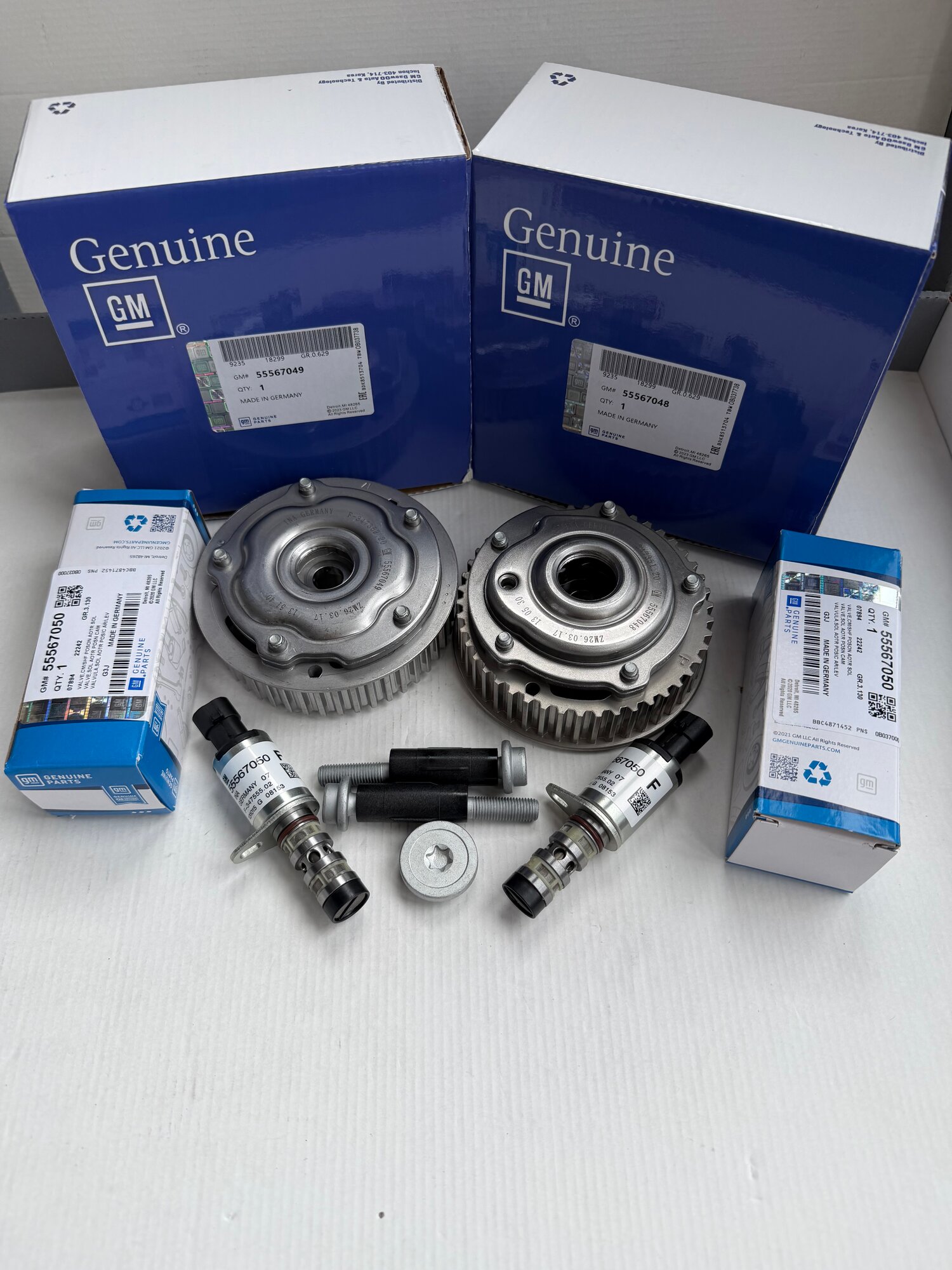 Комплект Фазорегуляторов и клапанов 55567049 + 55567048 + 55567050 - 2шт OPEL GM Z16, Z18, F14D4 Astra H, Zafira B, Zafira C, Vectra C, Chevrolet Cruze 1.8 арт.