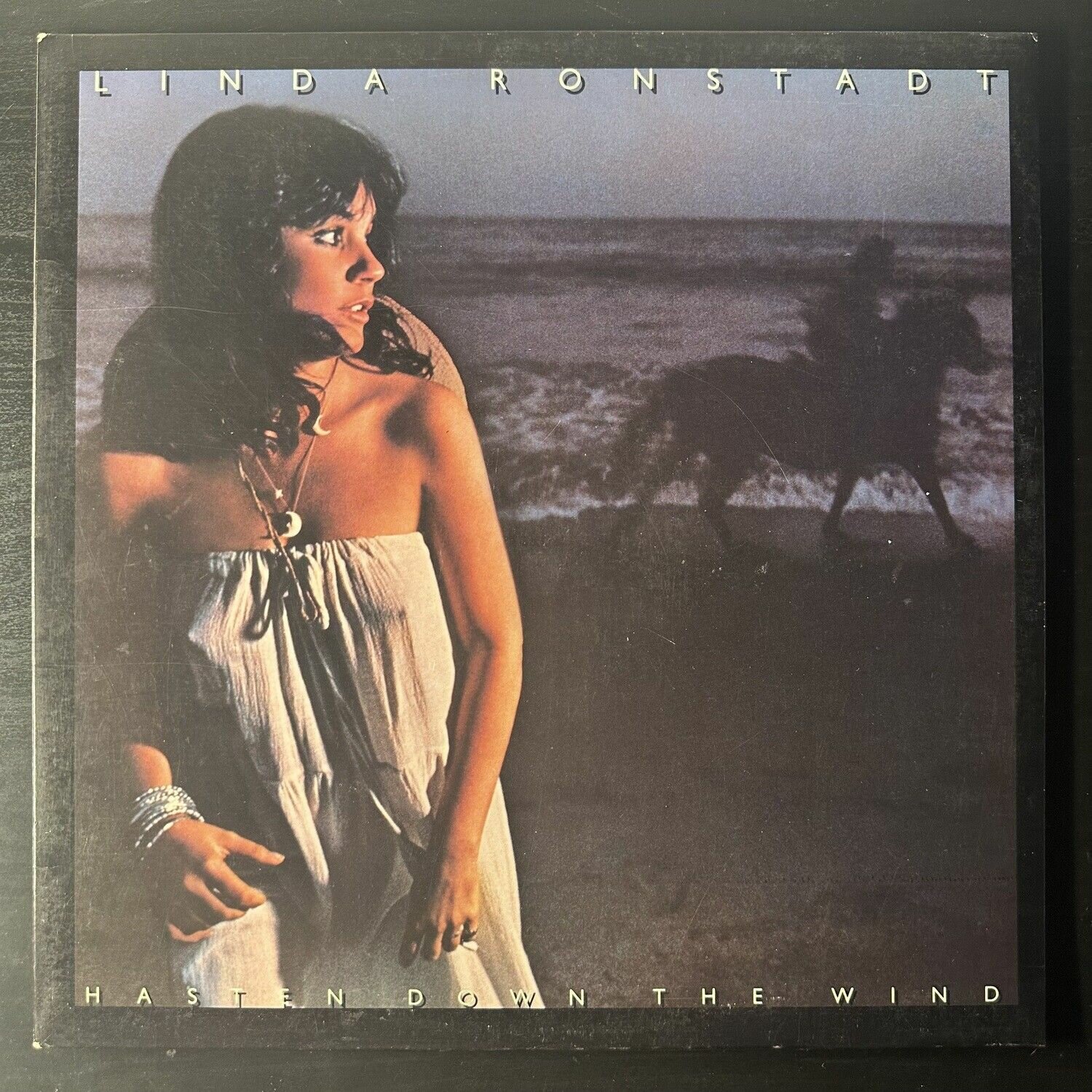 Виниловая пластинка Linda Ronstadt - Hasten Down The Wind (США 1976г.)