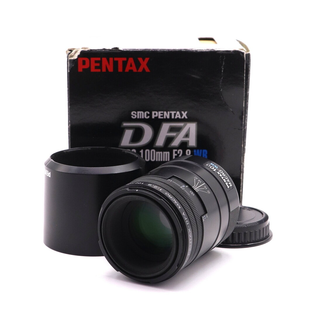 Pentax-D FA SMC Macro 100mm f/2.8 WR в упаковке