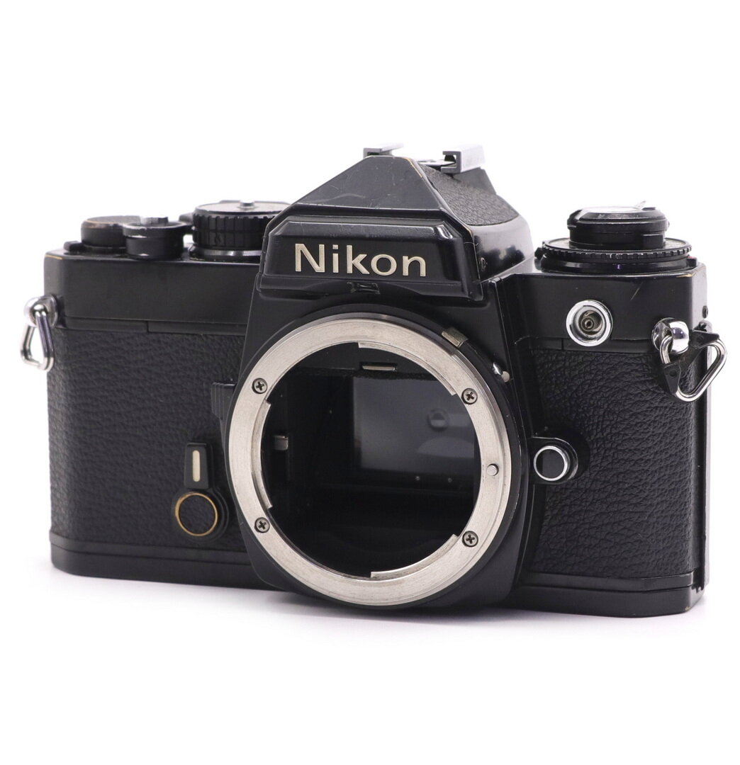 Зеркальный фотоаппарат Nikon FE body (Japan)