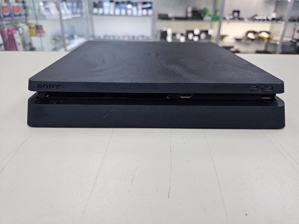 Игровая приставка Sony PlayStation 4 Slim, 500Gb, черная, Full HD Б/У