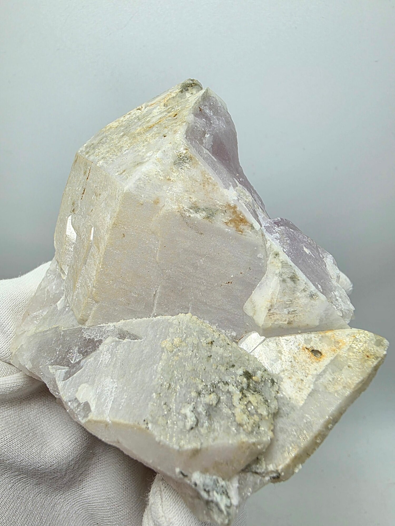 Аметистовый кварц друза 95 мм, 402 г.