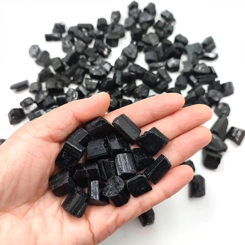 Натуральные черные турмалины и кварцы для декора 50g (1 bag), S (5-20mm)