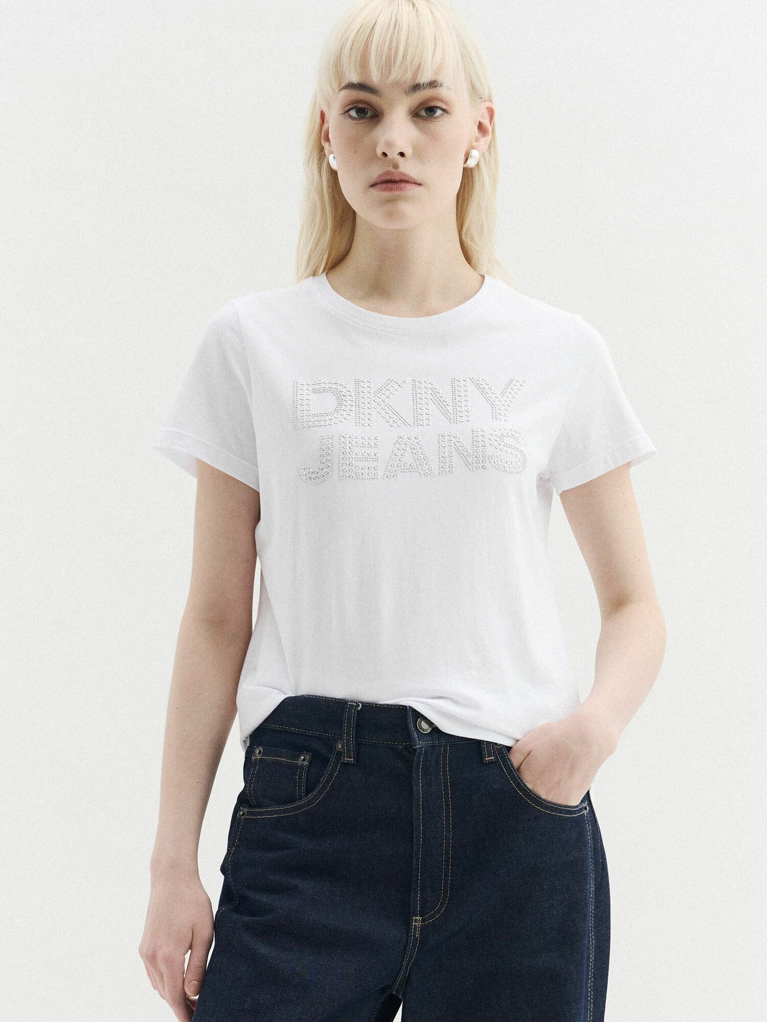 Футболка DKNY