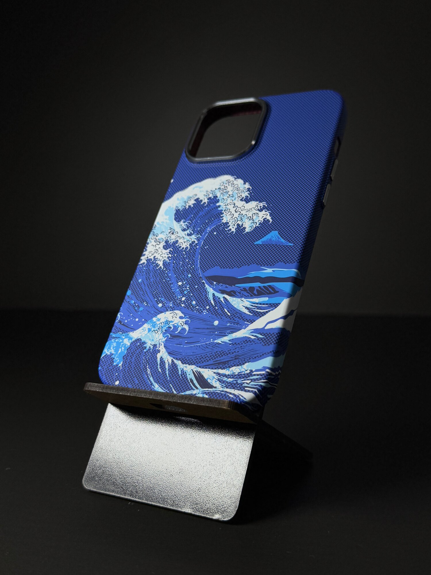 Чехол Айфон 13 Про Макс / чехол iPhone 13 Pro Max с MagSafe LUXO Life+, синяя волна, карбоновый
