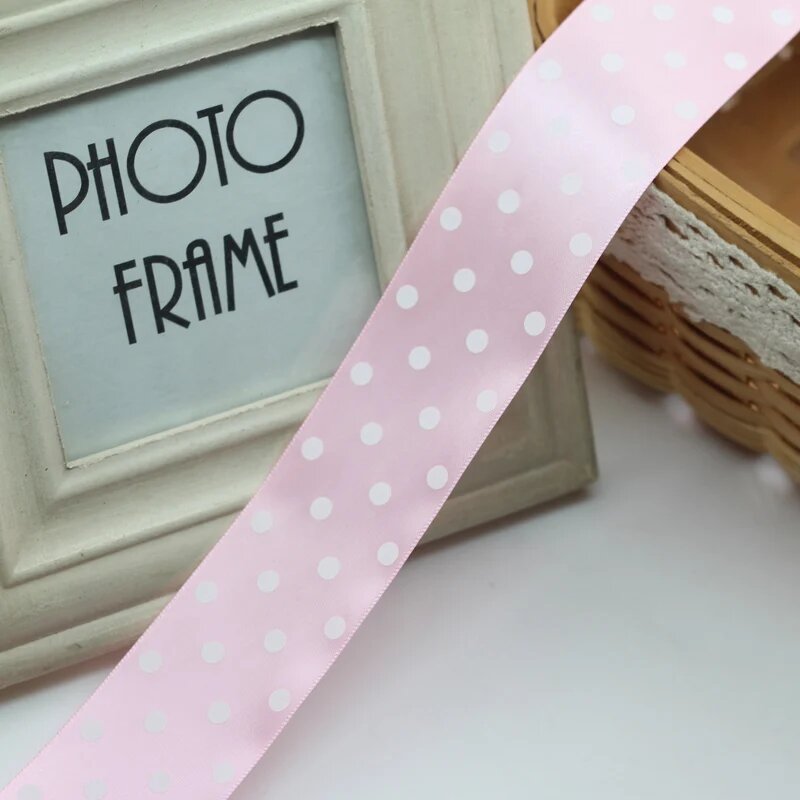 Полиэстерная атласная лента в горошек 38 мм merylover light pink