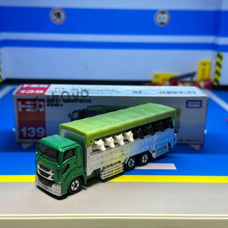 139 TOMY Dinky Корова Транспортер животных Сплавное литье Модельная машинка, Перевозчик животных, Масштаб 1:64