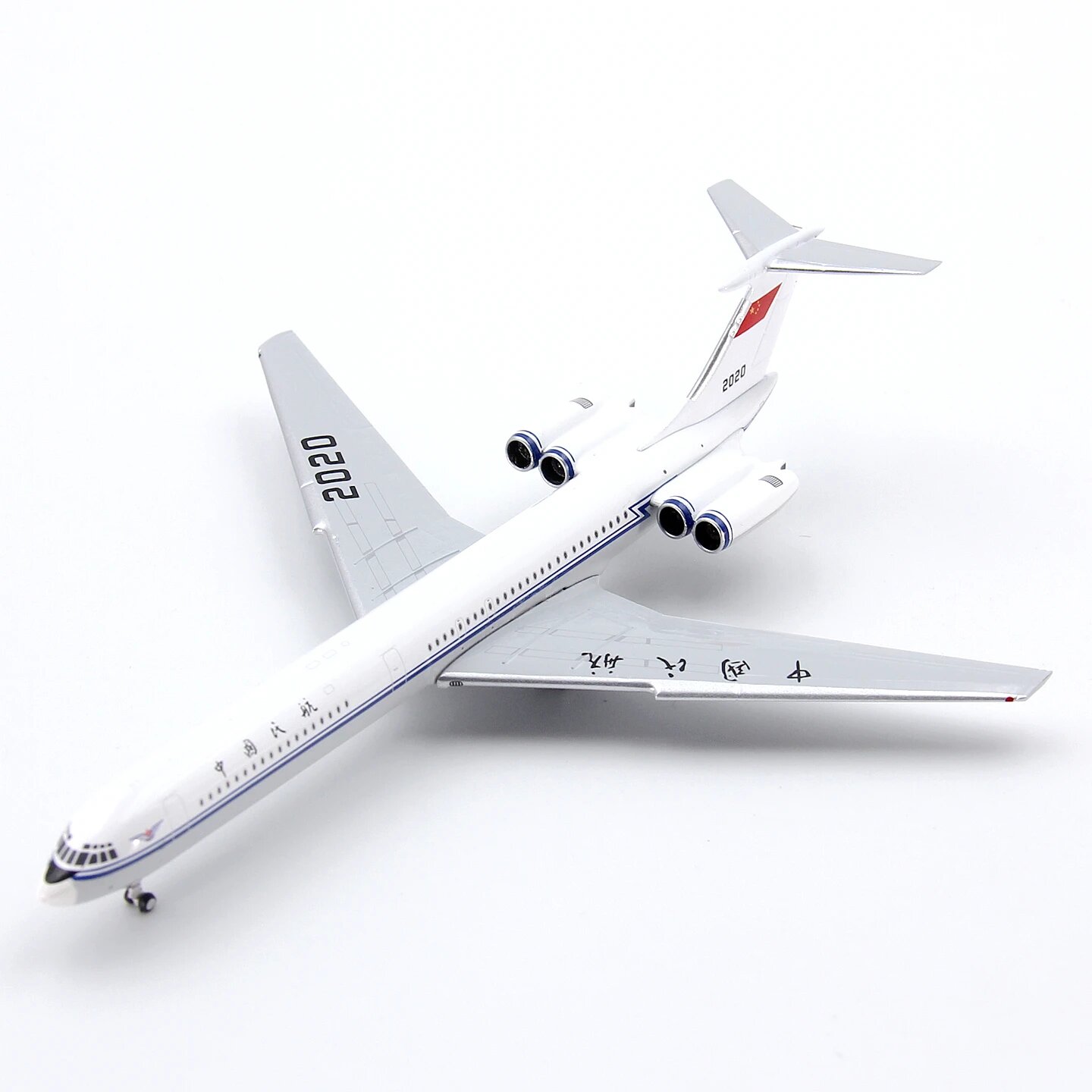 Модель самолета CAAC IL-62 1/400 GSF