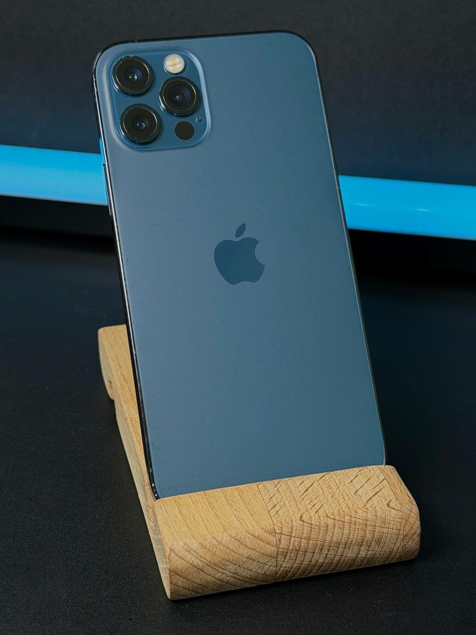 Смартфон Apple iPhone 12 Pro 256 ГБ, nano-SIM + eSIM, синий