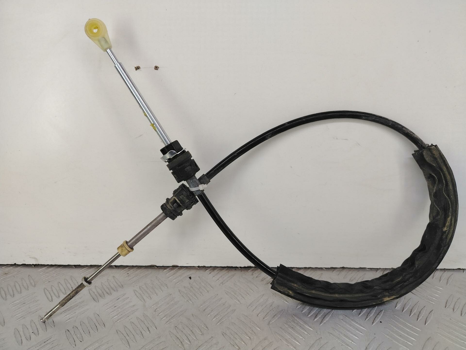 Трос кулисы КПП Skoda Yeti 1 (2009 - 2014) 1K0711265AT