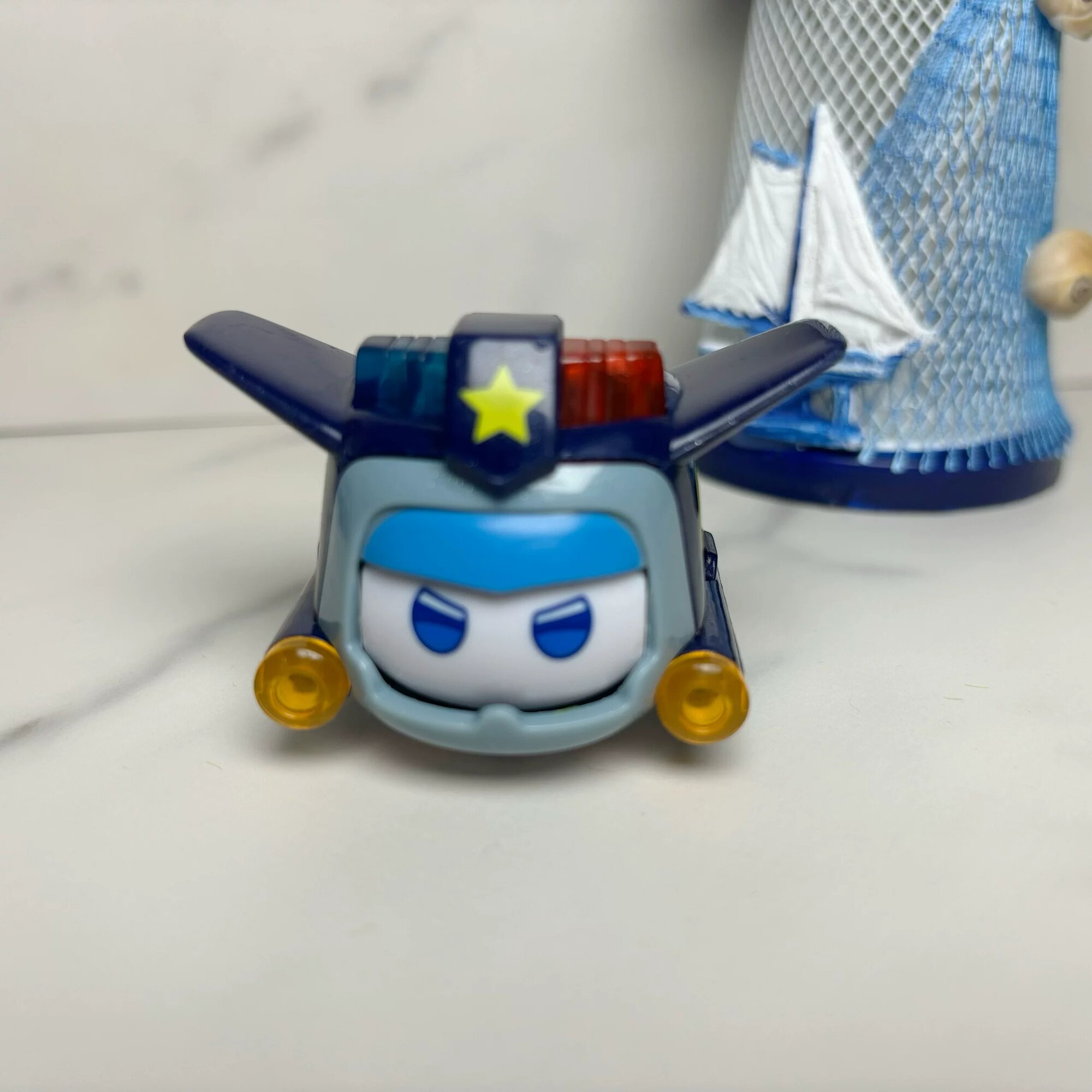 Игровой набор Super Pet Base Lebao Aibao Police Cute Pet Ledi Transforming Pack для детей, серия Super Wings, 9 сезон