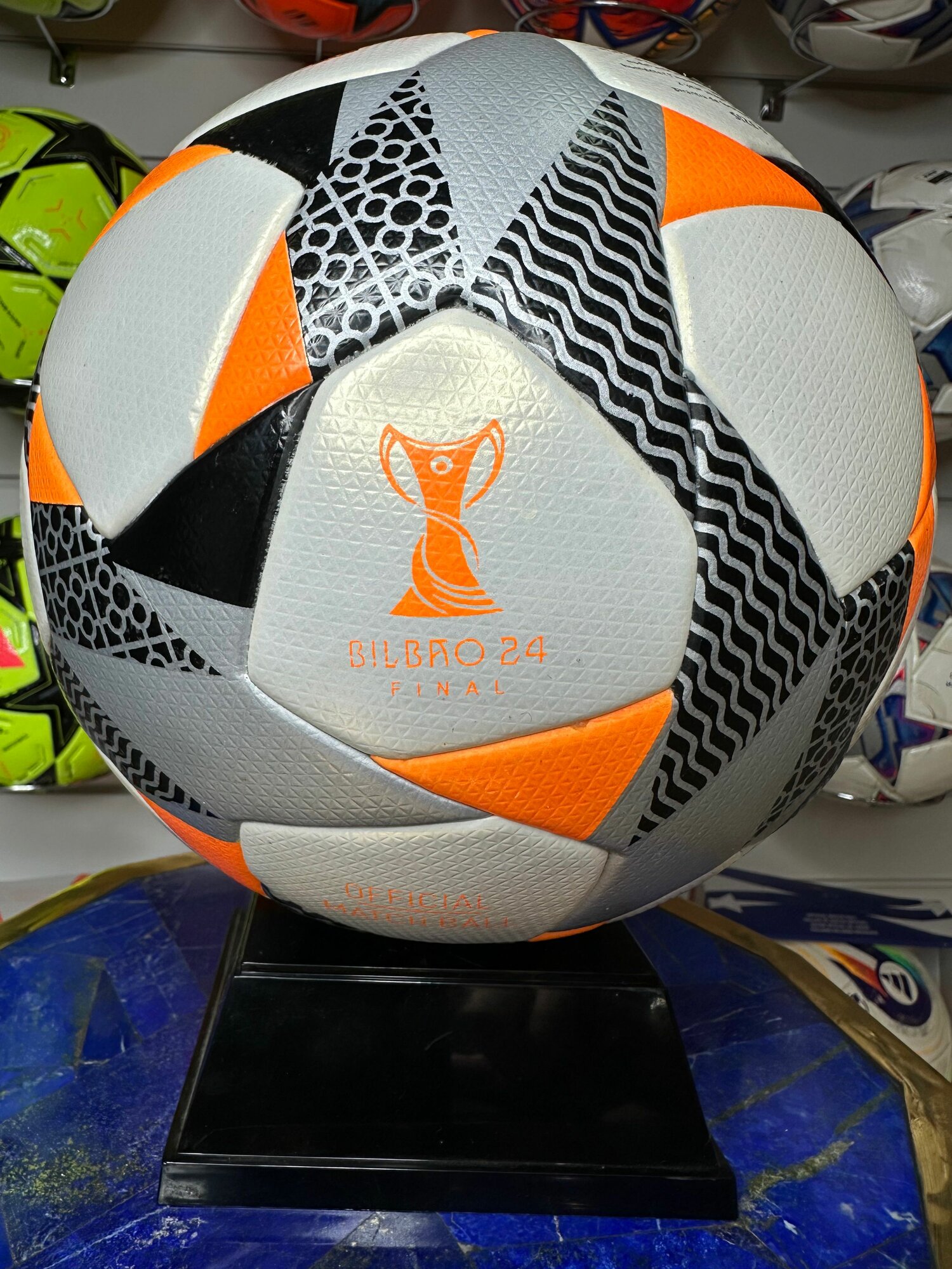Футбольный мяч Eindhoven 23 Final, UEFA Women s Champions League