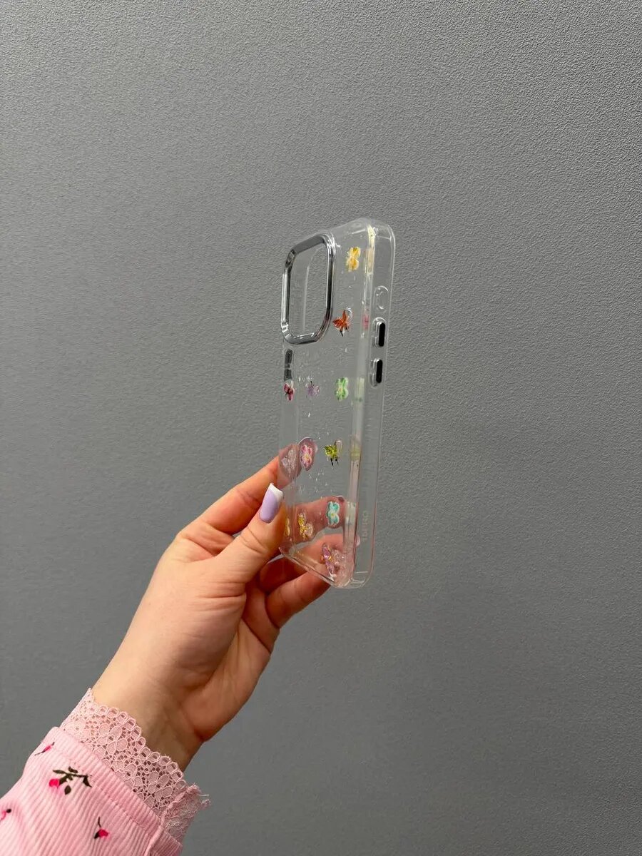 Чехол на Iphone 15 Pro , прозрачный , с добавлением фигурок . — фото 1