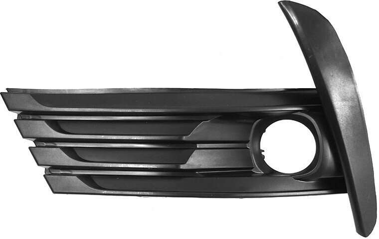 Оправа ПТФ SAT ST-TY33-219-A2 Toyota Corolla E180 16-19 слева