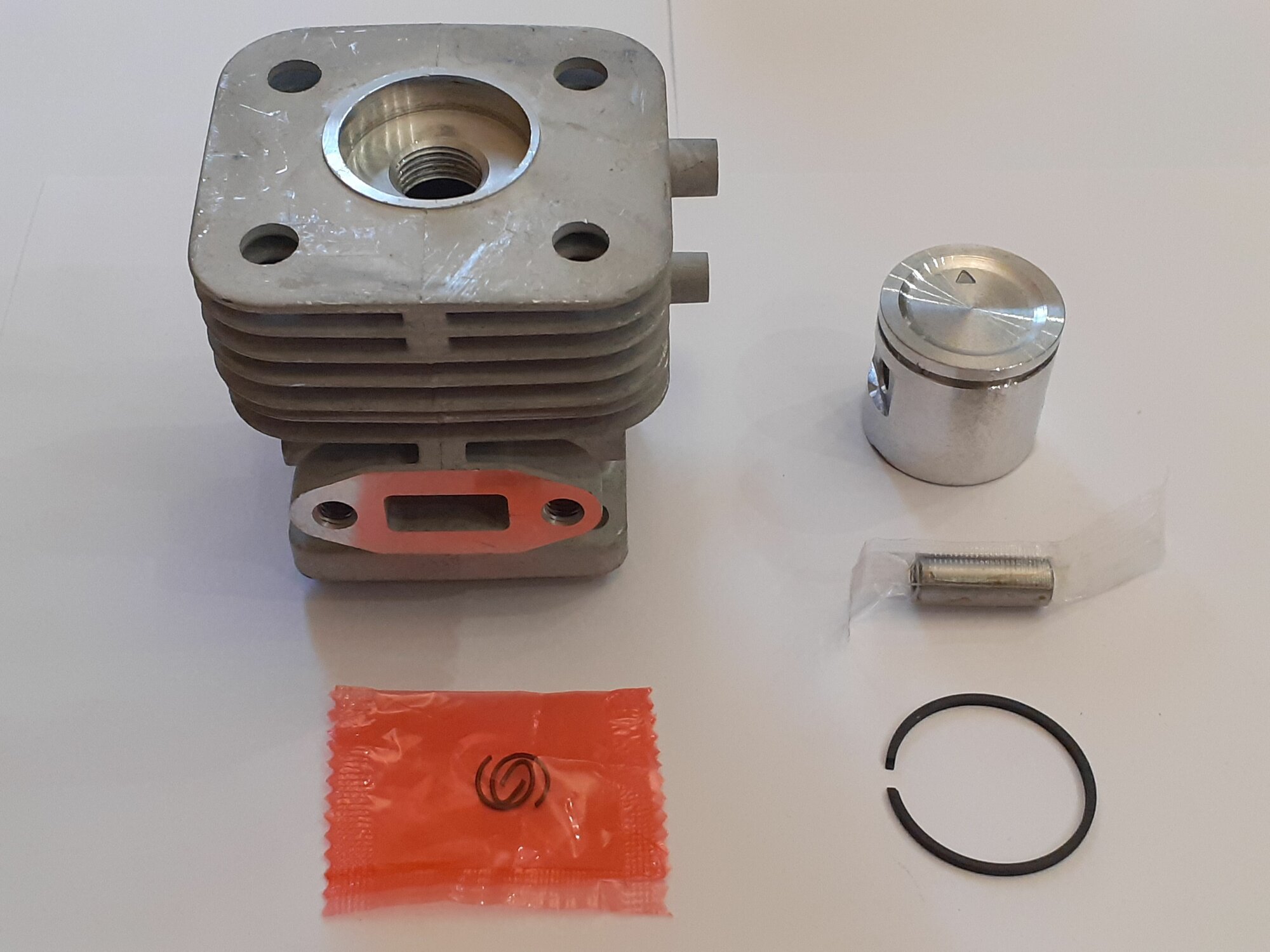 Поршневая группа Hitachi CG22 D 31мм