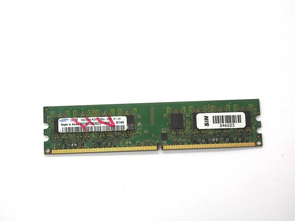 Оперативная память DIMM DDR2 DDR2, 667 МГц, 1 x 1 ГБ (M378T2953GZ3-CE6)