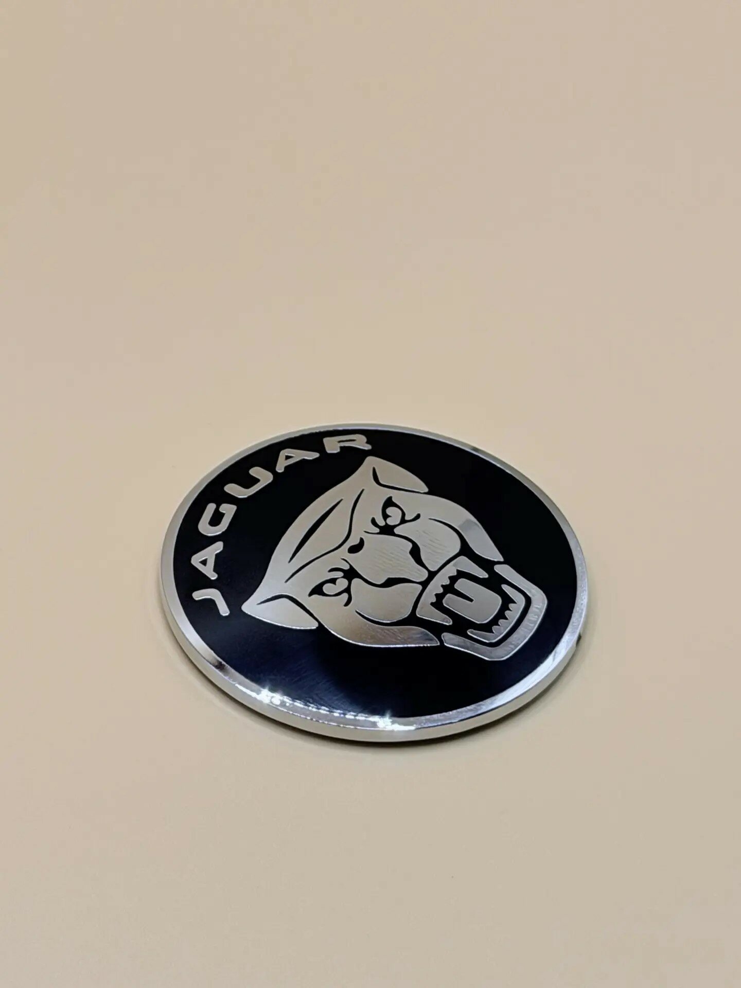 Эмблема значок в руль Jaguar 42мм