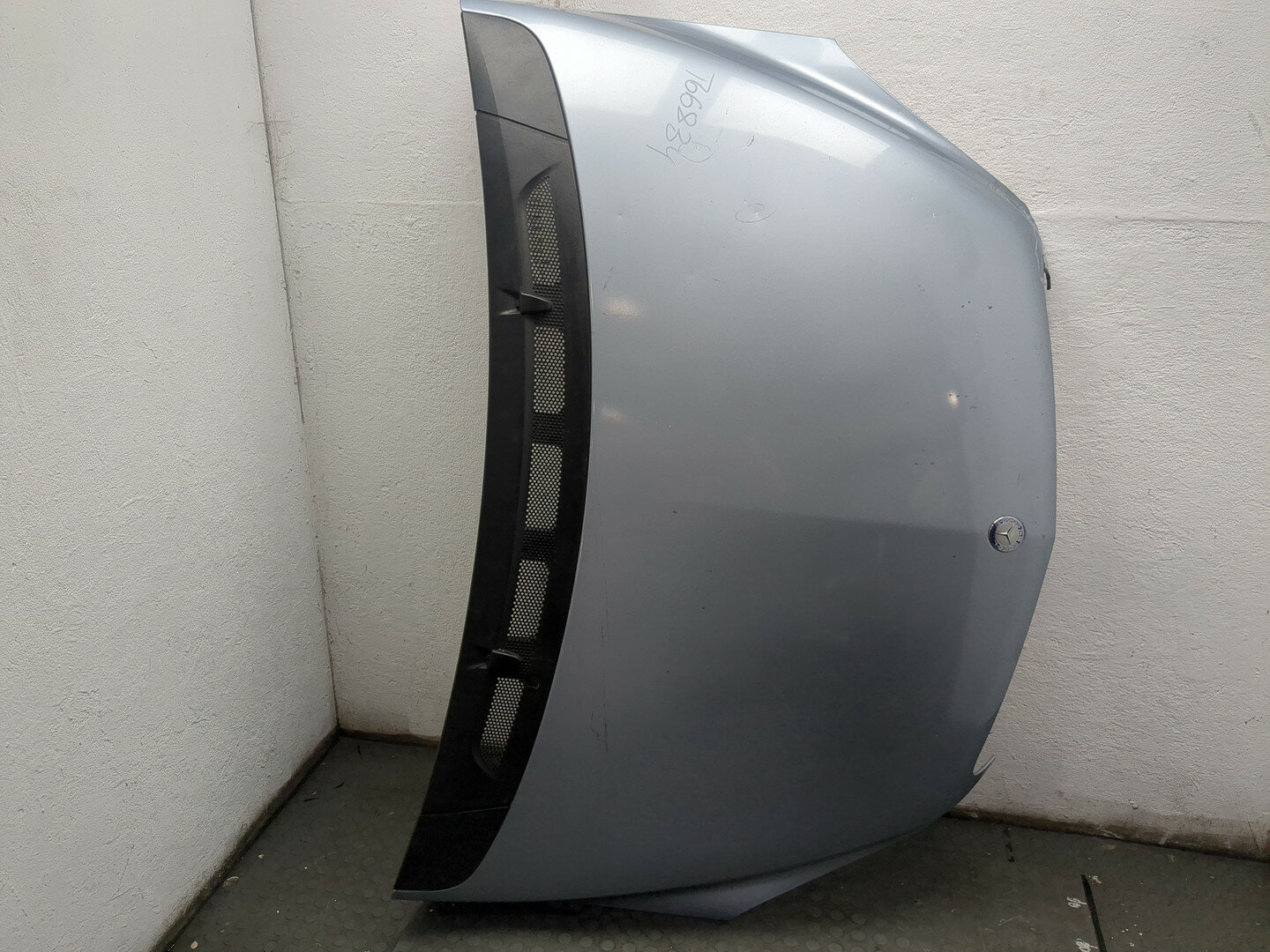 Капот Mercedes B W245 Б/У