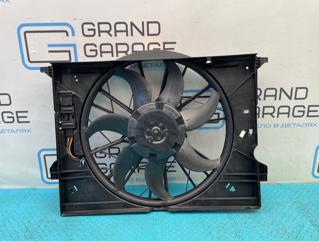 Вентилятор охлаждения Mercedes-Benz CLS-Class 2005 W219 272.964 3.5 OEM A2115000693