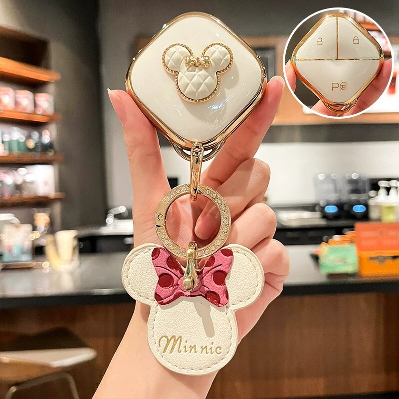 Слоновая кость ключен с Микки и Минни Маусом Disney, модный аксессуар 2024 года