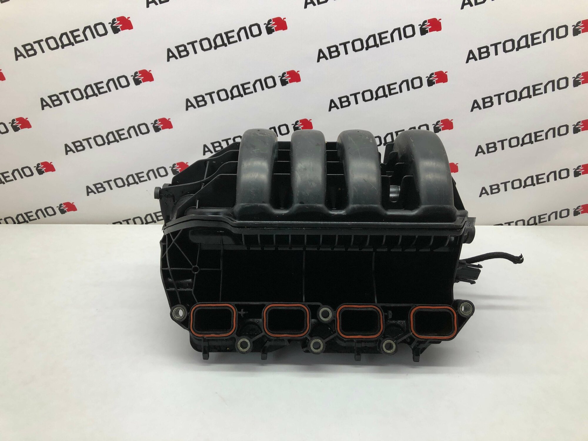Коллектор впускной Volkswagen Passat B6 2006 г