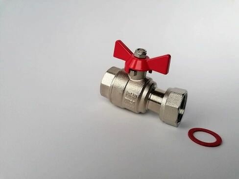 Кран шаровой с гайкой накидной полнопроходной (бабочка) TIM 1"