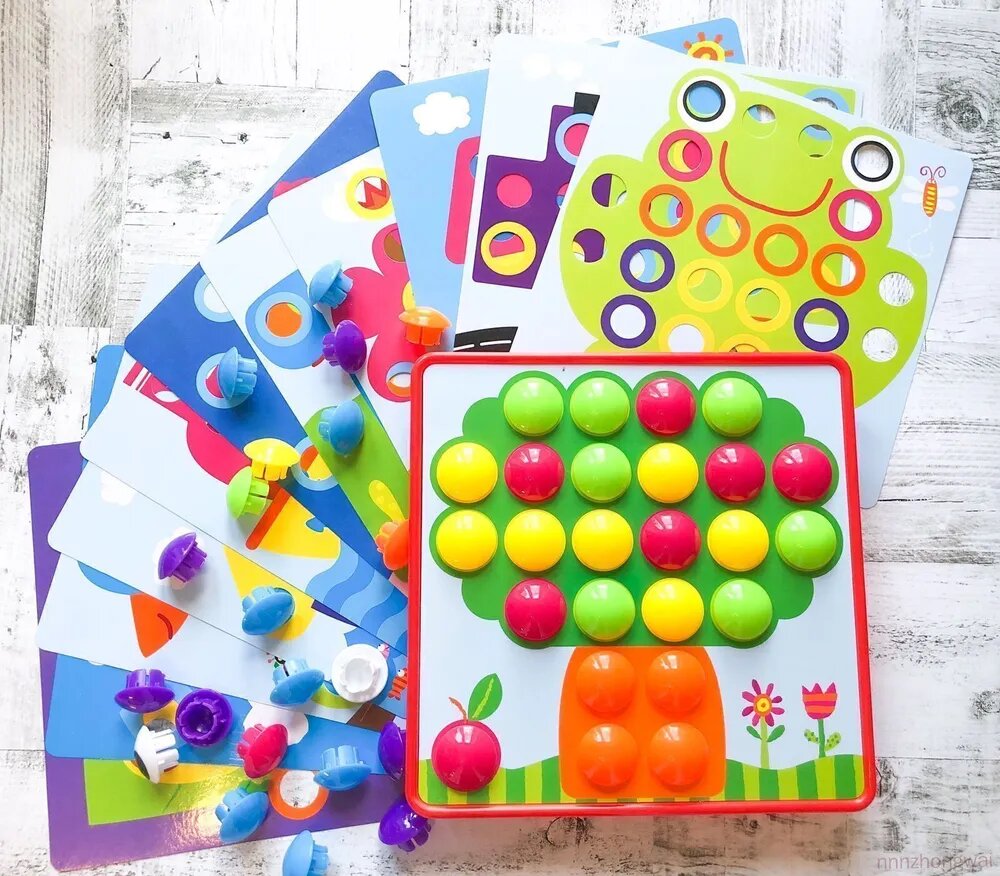 Развивающая мозаика для малышей "Весёлые пуговки" с крупными кнопками и трафаретами