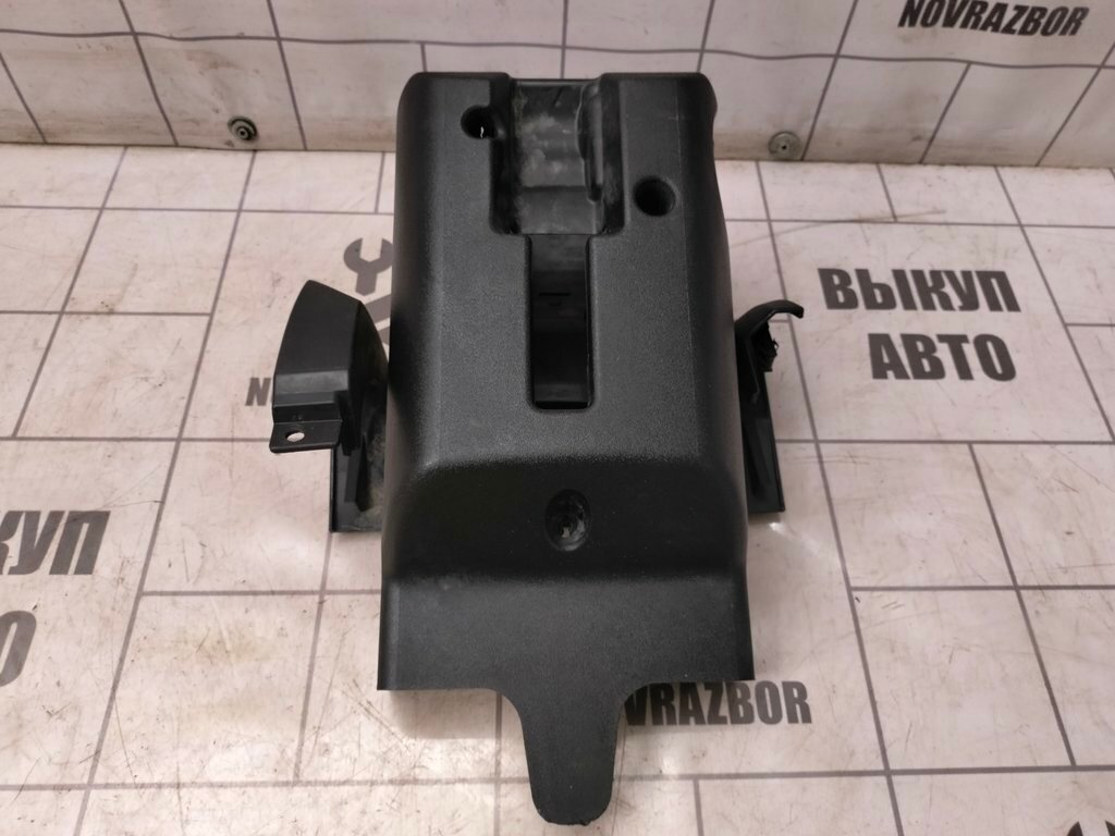 Кожух рулевой колонки Ford Fusion 2002-2012
