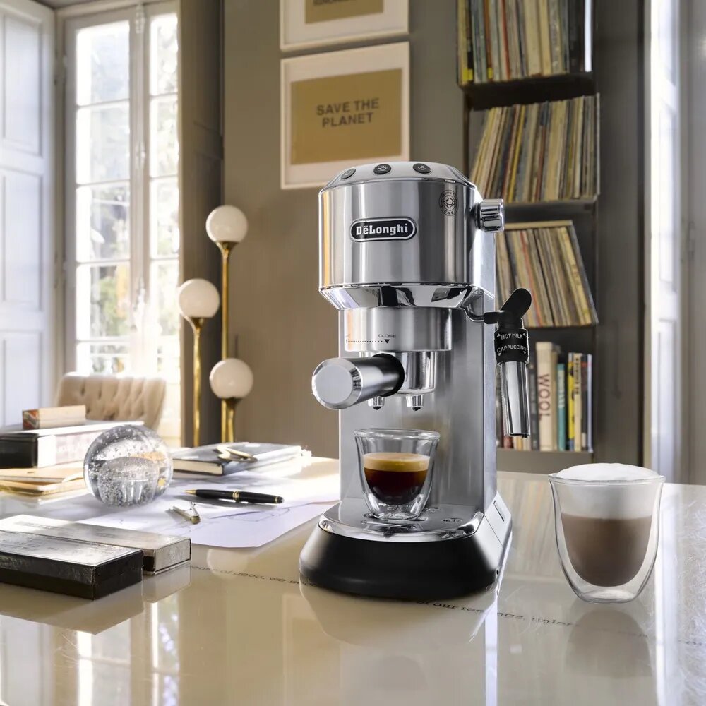 Рожковая кофеварка Delonghi EC685, серебристый, 1350Вт, 15Бар, 2 порции
