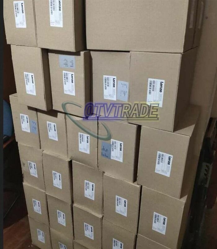 Модуль Lenze EVF9332-EV Frequency converter