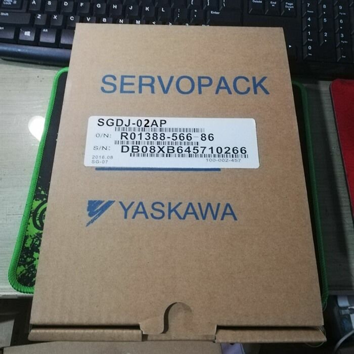 Модуль YASKAWA AC SERVO DRIVER SGDJ-02AP