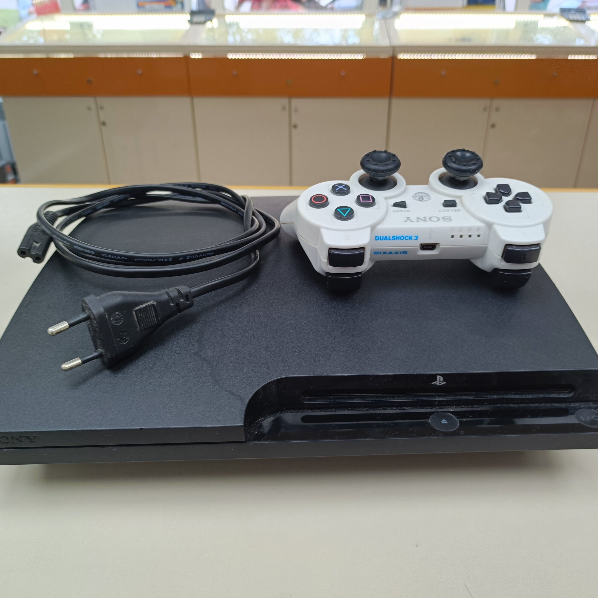 Игровая приставка Sony Playstation 3 б/у уценка