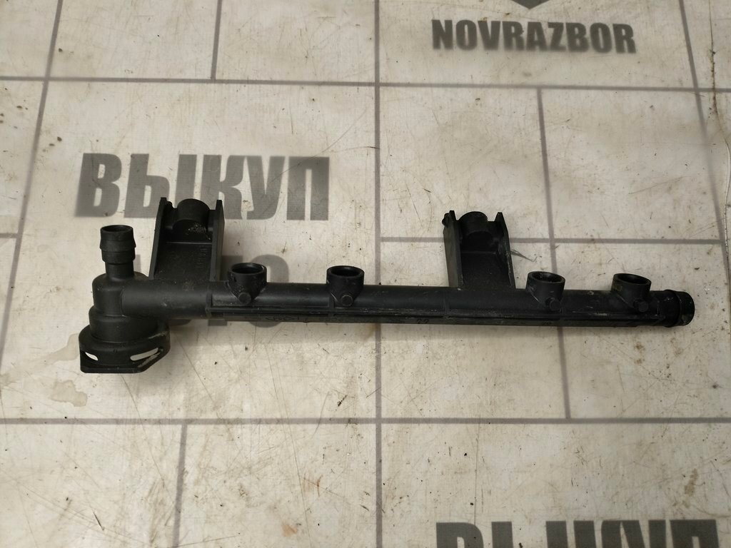 Рейка топливная (рампа) Renault Clio 2 Symbol 1998-2008