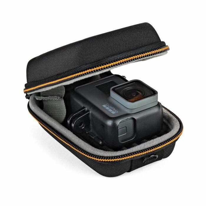Чехол Lowepro Hardside CS 20 черный с ремешком для компактной камеры — фото 1