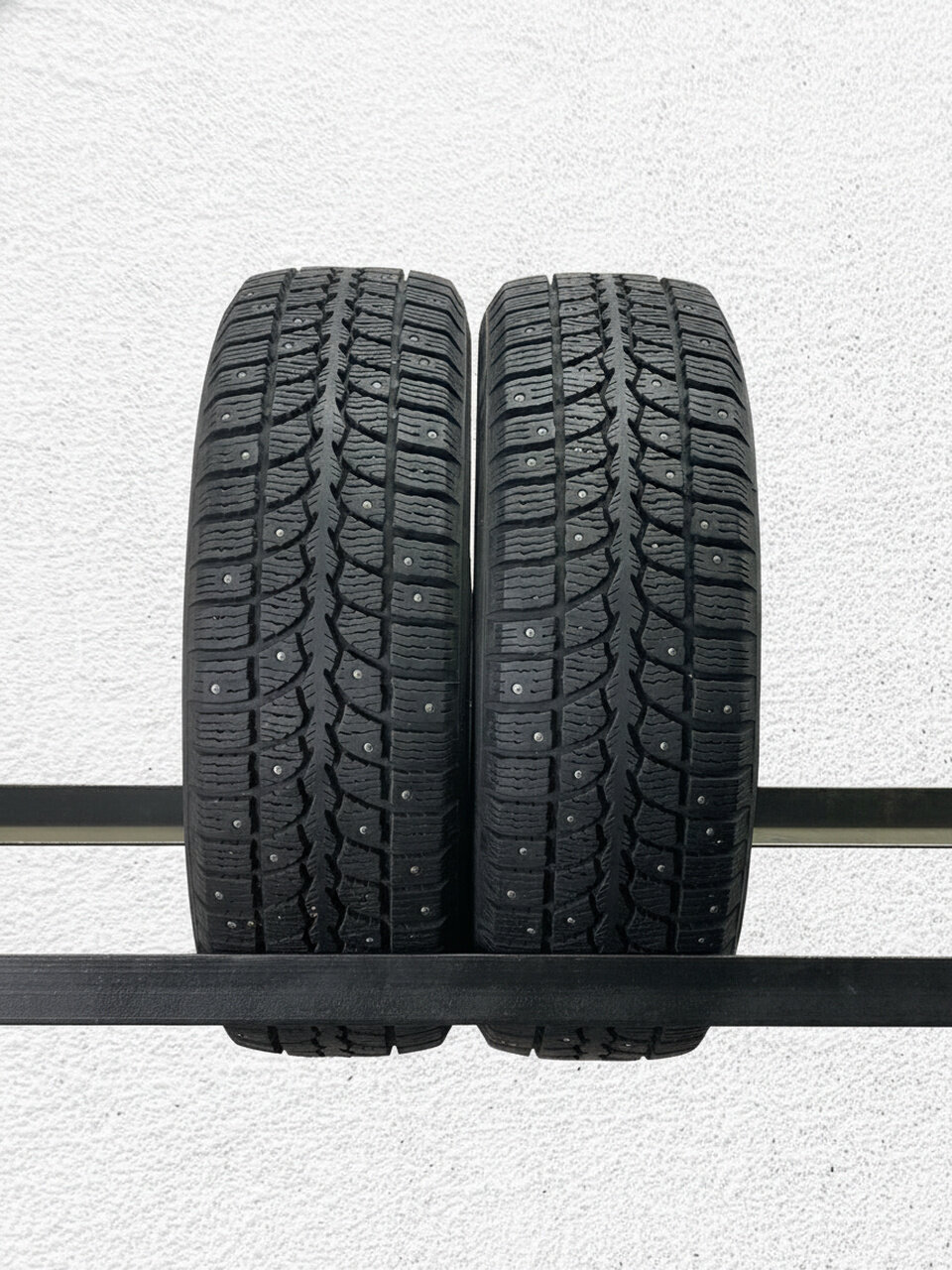 Зимние шины шипованные Кама Irbis 175/65 R14 20.0% износ PT0010786 TSB051314