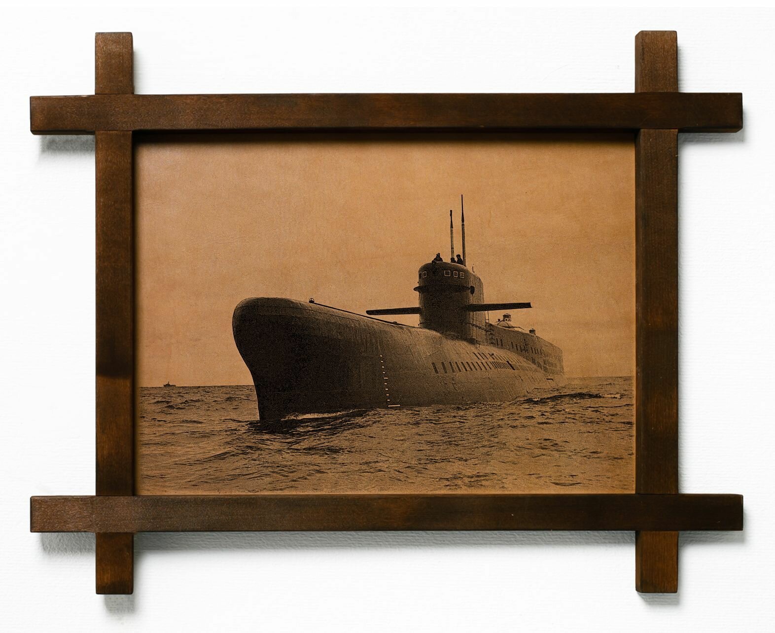 Картина интерьерная, натуральная кожа, "Подводная лодка", в деревянной раме, BoomGift