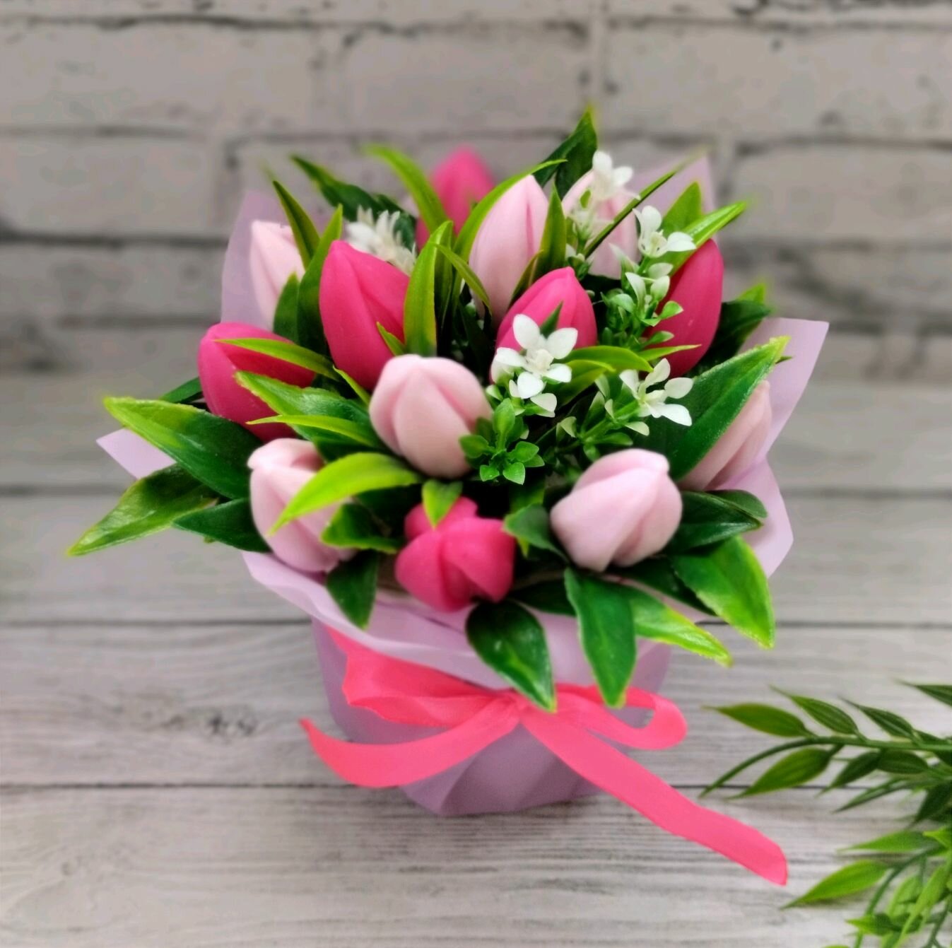 Букет тюльпанов из мыла ароматный от milovika розовый 15см в кашпо