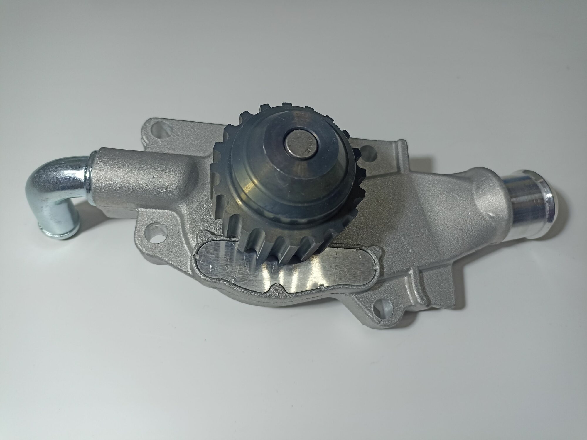 Насос водяной Chery Tiggo 2 [1.5 16V 5MT внедорожник] D4G15B1308010