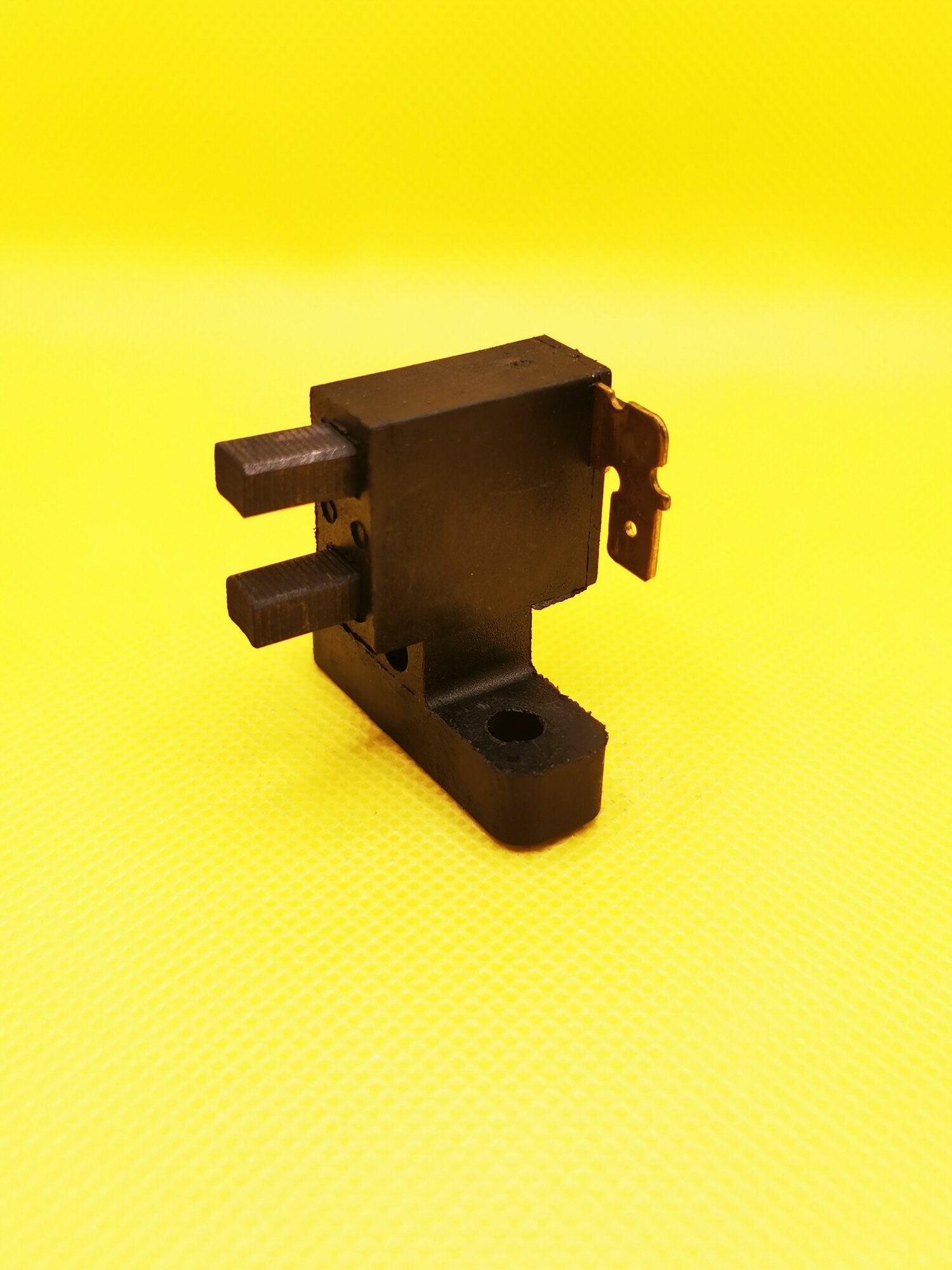 Щетки генератора Champion GG3301, GG6500, GG7501Е, GW200 / LPG2500 / DG3601E, DG6501E, арт 3063000090004